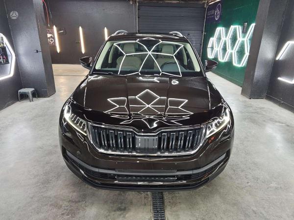Brown Skoda Kodiaq 2017 in Mazeikiai, with an engine capacity of 1.97 L and mileage of 240 thousand km for 17750 €, photo 4 on AUTOMOTO.COM.LV