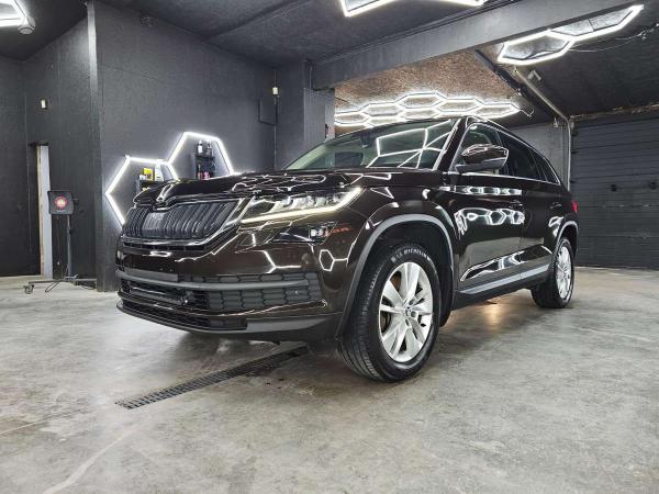 Brown Skoda Kodiaq 2017 in Mazeikiai, with an engine capacity of 1.97 L and mileage of 240 thousand km for 17750 €, photo 6 on AUTOMOTO.COM.LV
