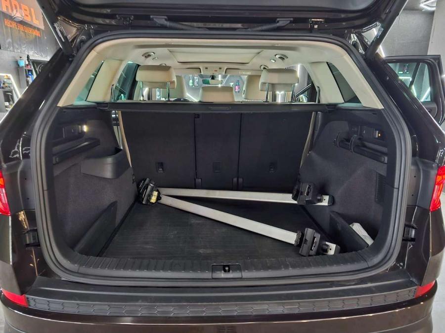 Brūns Skoda Kodiaq 2017 Mažeikiai, ar dzinēja tilpumu 1.97 L un nobraukumu 240 tūkst. km par 17750 €, foto 18 vietnē AUTOMOTO.COM.LV