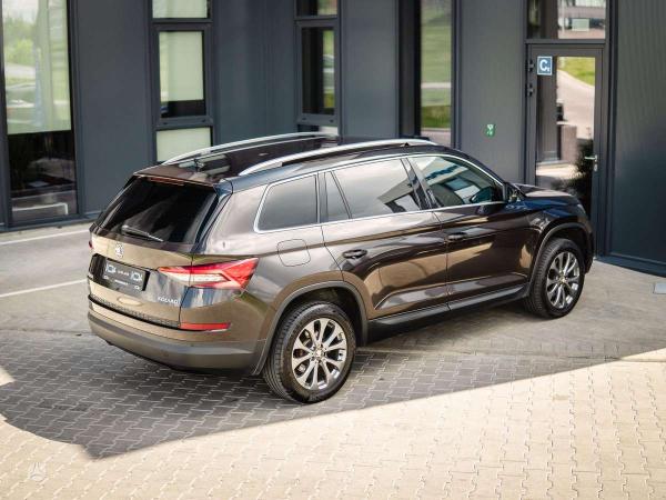 Brown Skoda Kodiaq 2017 in Kaunas, with an engine capacity of 1.97 L and mileage of 265 thousand km for 16950 €, photo 9 on AUTOMOTO.COM.LV