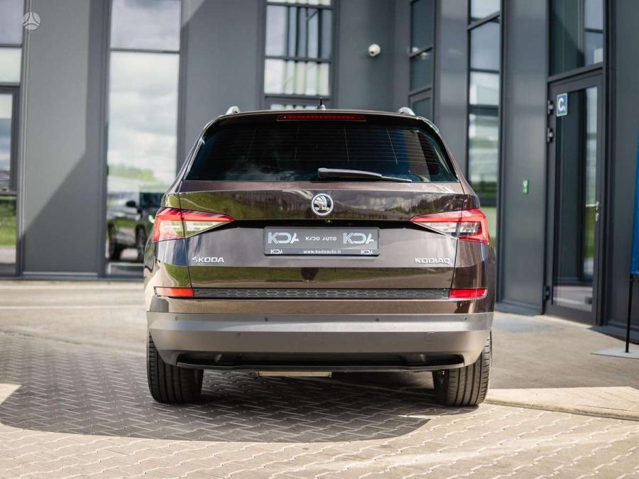 Brūns Skoda Kodiaq 2017 Kauņa, ar dzinēja tilpumu 1.97 L un nobraukumu 265 tūkst. km par 16950 €, foto 12 vietnē AUTOMOTO.COM.LV