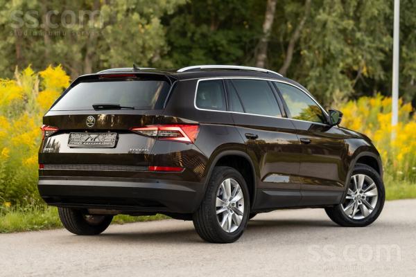 Коричневый Шкода Kodiaq 2017 в Рига, объемом двигателя 2.00 л и пробегом 231 тыс. км за 15300 €, фото 2 на AUTOMOTO.COM.LV