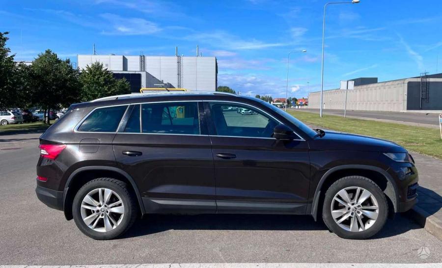Brūns Skoda Kodiaq 2017 Panevēža, ar dzinēja tilpumu 1.40 L un nobraukumu 130 tūkst. km par 20250 €, foto 4 vietnē AUTOMOTO.COM.LV