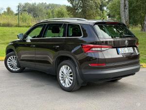 Brūns Skoda Kodiaq 2017 Viļņa, ar dzinēja tilpumu 1.97 L un nobraukumu 161 tūkst. km par 19900 €, foto 5 vietnē AUTOMOTO.COM.LV
