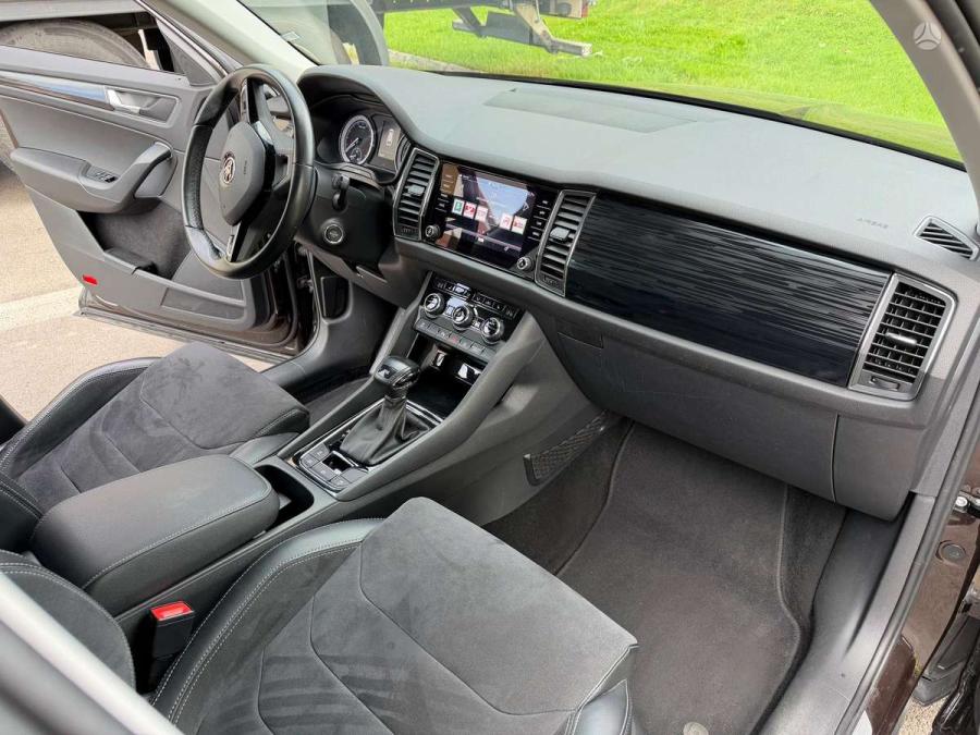 Brūns Skoda Kodiaq 2017 Viļņa, ar dzinēja tilpumu 1.97 L un nobraukumu 161 tūkst. km par 19900 €, foto 9 vietnē AUTOMOTO.COM.LV