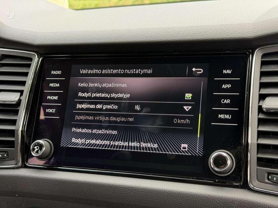 Brūns Skoda Kodiaq 2017 Viļņa, ar dzinēja tilpumu 1.97 L un nobraukumu 161 tūkst. km par 19900 €, foto 24 vietnē AUTOMOTO.COM.LV