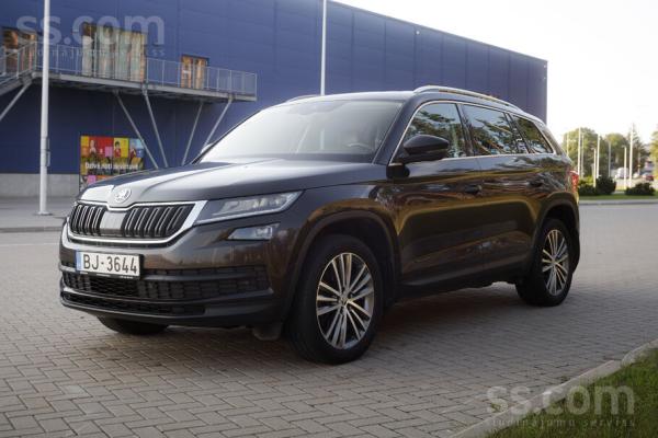 Brown Skoda Kodiaq 2017 in Riga, with an engine capacity of 2.00 L and mileage of 219 thousand km for 19000 €, photo 5 on AUTOMOTO.COM.LV