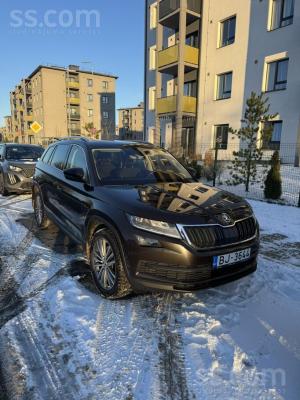 Brūns Skoda Kodiaq 2017 Rīga, ar dzinēja tilpumu 2.00 L un nobraukumu 215 tūkst. km par 20000 €, foto 3 vietnē AUTOMOTO.COM.LV