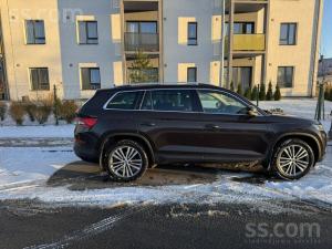 Brūns Skoda Kodiaq 2017 Rīga, ar dzinēja tilpumu 2.00 L un nobraukumu 215 tūkst. km par 20000 €, foto 6 vietnē AUTOMOTO.COM.LV