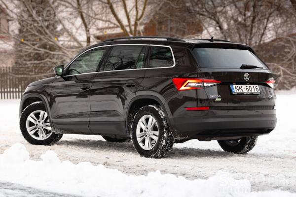 Brūns Skoda Kodiaq 2018 Jelgava, ar dzinēja tilpumu 1.40 L un nobraukumu 191 tūkst. km par 18300 €, foto 4 vietnē AUTOMOTO.COM.LV