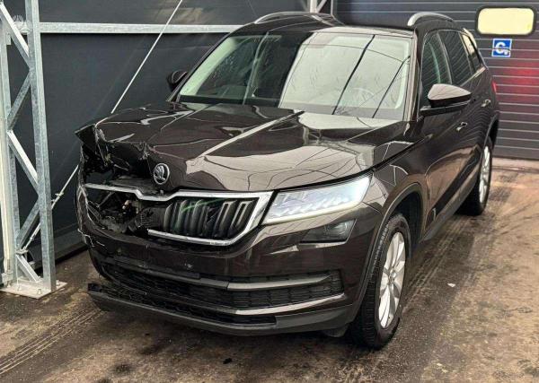 Brown Skoda Kodiaq 2018 in Vievis, with an engine capacity of 1.97 L and mileage of 176 thousand km for 9000 €, photo 1 on AUTOMOTO.COM.LV