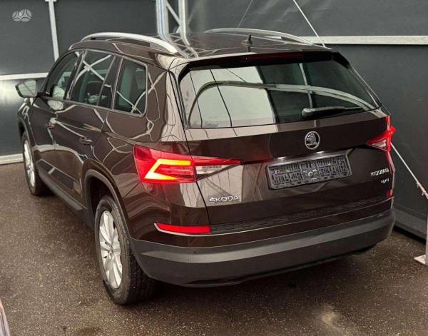 Brown Skoda Kodiaq 2018 in Vievis, with an engine capacity of 1.97 L and mileage of 176 thousand km for 9000 €, photo 2 on AUTOMOTO.COM.LV