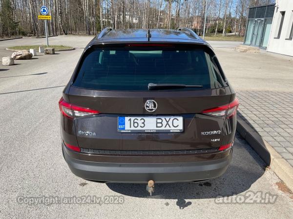 Brūns Skoda Kodiaq 2018 Tallina, ar dzinēja tilpumu 2.00 L un nobraukumu 157 tūkst. km par 19900 €, foto 5 vietnē AUTOMOTO.COM.LV