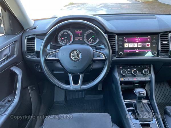 Brūns Skoda Kodiaq 2018 Tallina, ar dzinēja tilpumu 2.00 L un nobraukumu 157 tūkst. km par 19900 €, foto 9 vietnē AUTOMOTO.COM.LV