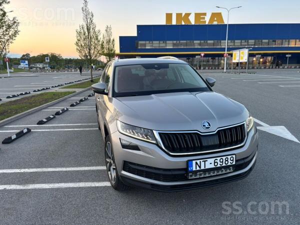 Brown Skoda Kodiaq 2018 in Riga, with an engine capacity of 2.00 L and mileage of 213 thousand km for 19750 €, photo 3 on AUTOMOTO.COM.LV