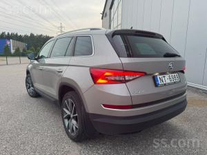 Brūns Skoda Kodiaq 2018 Rīga, ar dzinēja tilpumu 2.00 L un nobraukumu 215 tūkst. km par 17950 €, foto 5 vietnē AUTOMOTO.COM.LV