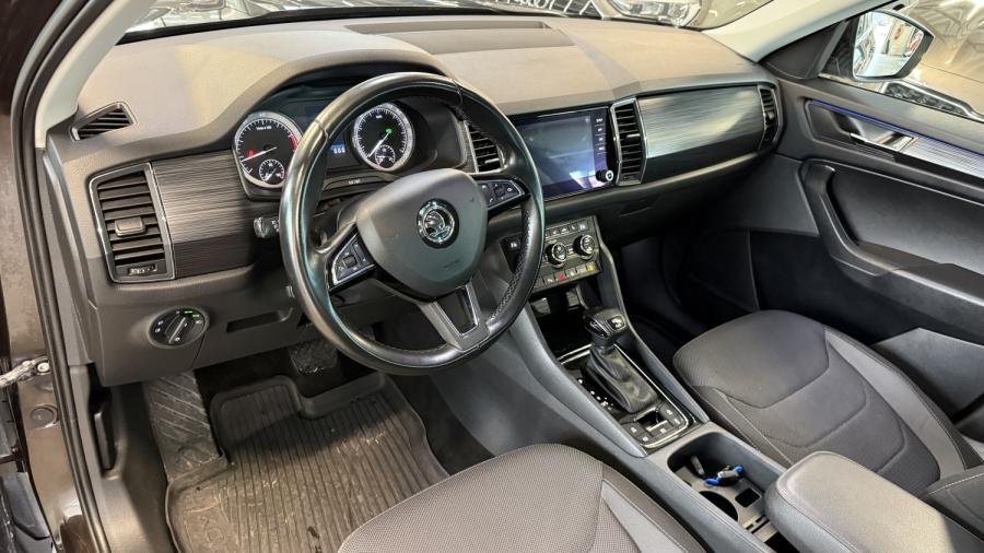 Коричневый Шкода Kodiaq 2018 в Рига, объемом двигателя 2.00 л и пробегом 216 тыс. км за 15900 €, фото 13 на AUTOMOTO.COM.LV