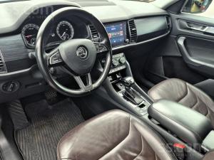 Brown Skoda Kodiaq 2018 in Riga, with an engine capacity of 2.00 L and mileage of 254 thousand km for 16890 €, photo 8 on AUTOMOTO.COM.LV