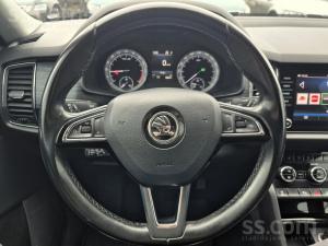 Brown Skoda Kodiaq 2018 in Riga, with an engine capacity of 2.00 L and mileage of 254 thousand km for 16890 €, photo 11 on AUTOMOTO.COM.LV