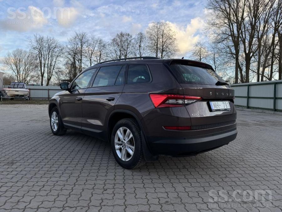 Brūns Skoda Kodiaq 2019 Liepāja, ar dzinēja tilpumu 1.50 L un nobraukumu 173 tūkst. km par 21800 €, foto 4 vietnē AUTOMOTO.COM.LV