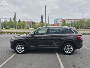 Brown Skoda Kodiaq 2019 in Vilnius, with an engine capacity of 1.50 L and mileage of 132 thousand km for 20200 €, photo 5 on AUTOMOTO.COM.LV