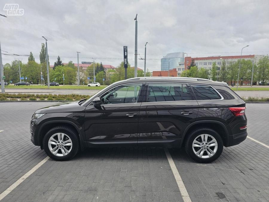 Brown Skoda Kodiaq 2019 in Vilnius, with an engine capacity of 1.50 L and mileage of 132 thousand km for 20200 €, photo 5 on AUTOMOTO.COM.LV