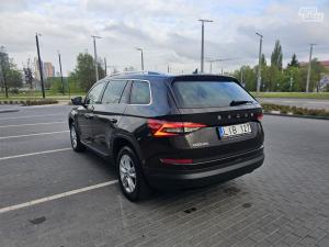 Brown Skoda Kodiaq 2019 in Vilnius, with an engine capacity of 1.50 L and mileage of 132 thousand km for 20200 €, photo 6 on AUTOMOTO.COM.LV