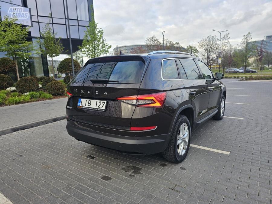 Brown Skoda Kodiaq 2019 in Vilnius, with an engine capacity of 1.50 L and mileage of 132 thousand km for 20200 €, photo 8 on AUTOMOTO.COM.LV