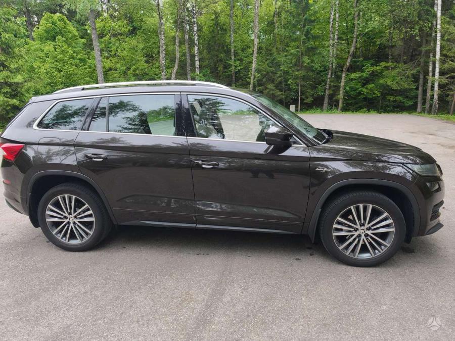 Brown Skoda Kodiaq 2019 in Alytus, with an engine capacity of 2.00 L and mileage of 160 thousand km for 20800 €, photo 1 on AUTOMOTO.COM.LV