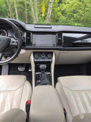 Brown Skoda Kodiaq 2019 in Alytus, with an engine capacity of 2.00 L and mileage of 160 thousand km for 20800 €, photo 5 on AUTOMOTO.COM.LV