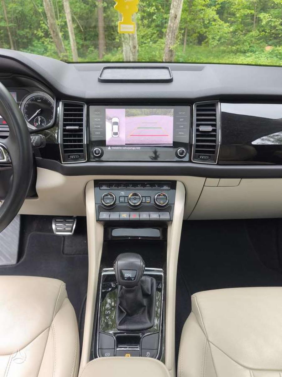 Brown Skoda Kodiaq 2019 in Alytus, with an engine capacity of 2.00 L and mileage of 160 thousand km for 20800 €, photo 8 on AUTOMOTO.COM.LV