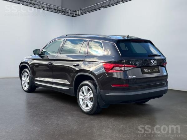 Skoda Kodiaq 2019 in Riga on AUTOMOTO.COM.LV Brown Skoda Kodiaq 2019 in Riga, with an engine capacity of 2.00 L and mileage of 94 thousand km for 19970 €, photo 4 on AUTOMOTO.COM.LV