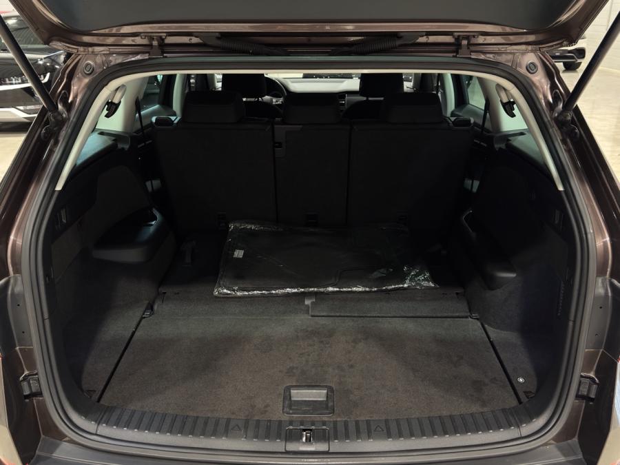 Brūns Skoda Kodiaq 2019 Rīga, ar dzinēja tilpumu 1.50 L un nobraukumu 119 tūkst. km par 17990 €, foto 7 vietnē AUTOMOTO.COM.LV