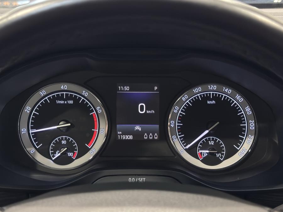 Brūns Skoda Kodiaq 2019 Rīga, ar dzinēja tilpumu 1.50 L un nobraukumu 119 tūkst. km par 17990 €, foto 14 vietnē AUTOMOTO.COM.LV