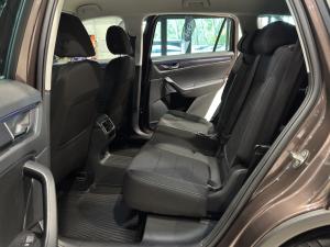 Brūns Skoda Kodiaq 2019 Rīga, ar dzinēja tilpumu 1.50 L un nobraukumu 119 tūkst. km par 17990 €, foto 25 vietnē AUTOMOTO.COM.LV