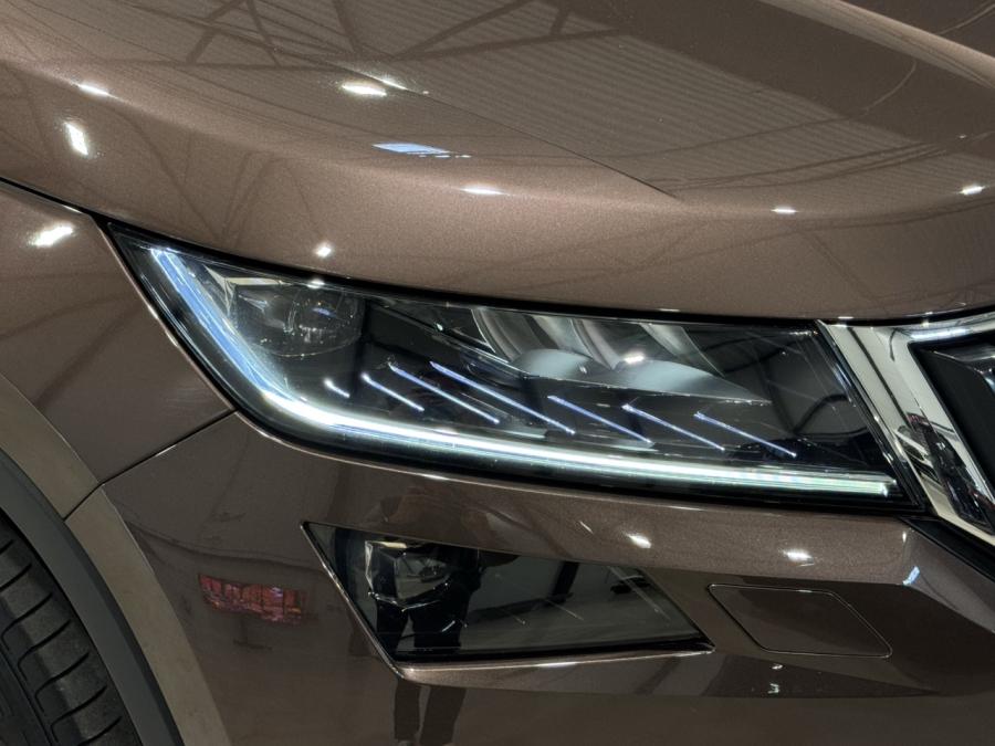 Brūns Skoda Kodiaq 2019 Rīga, ar dzinēja tilpumu 1.50 L un nobraukumu 119 tūkst. km par 17990 €, foto 29 vietnē AUTOMOTO.COM.LV