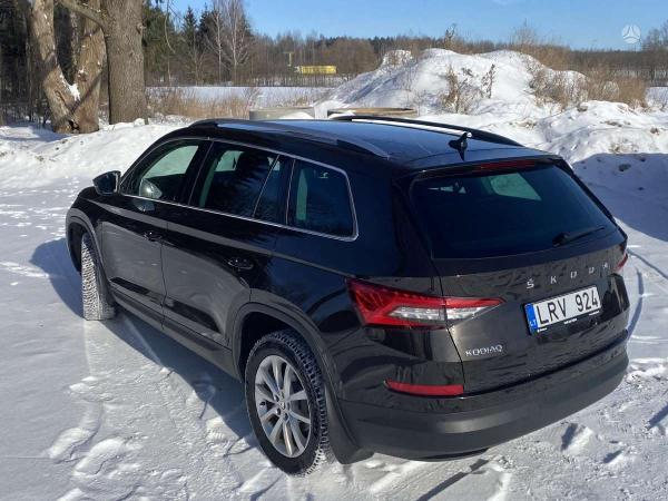 Brown Skoda Kodiaq 2021 in Kaunas, with an engine capacity of 1.97 L and mileage of 139 thousand km for 27000 €, photo 2 on AUTOMOTO.COM.LV