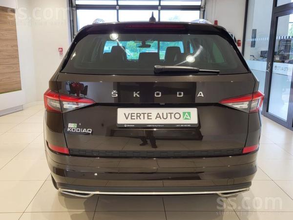 Brūns Skoda Kodiaq 2021 Rīga, ar dzinēja tilpumu 1.50 L un nobraukumu 79 tūkst. km par 25490 €, foto 5 vietnē AUTOMOTO.COM.LV