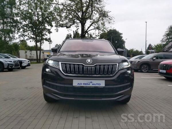 Brown Skoda Kodiaq 2021 in Riga, with an engine capacity of 1.50 L and mileage of 62 thousand km for 25200 €, photo 5 on AUTOMOTO.COM.LV