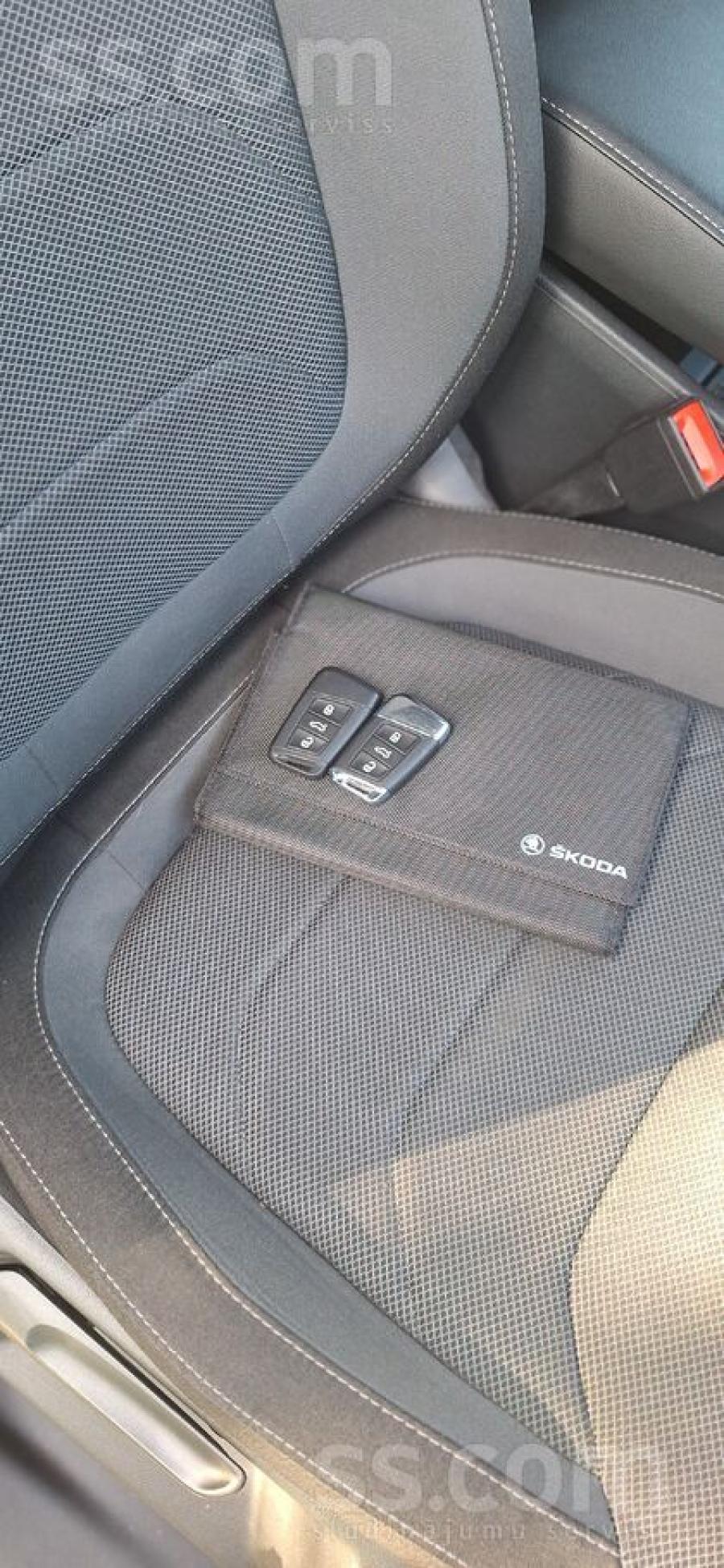 Brown Skoda Kodiaq 2021 in Ogre, with an engine capacity of 2.00 L and mileage of 117 thousand km for 23500 €, photo 18 on AUTOMOTO.COM.LV