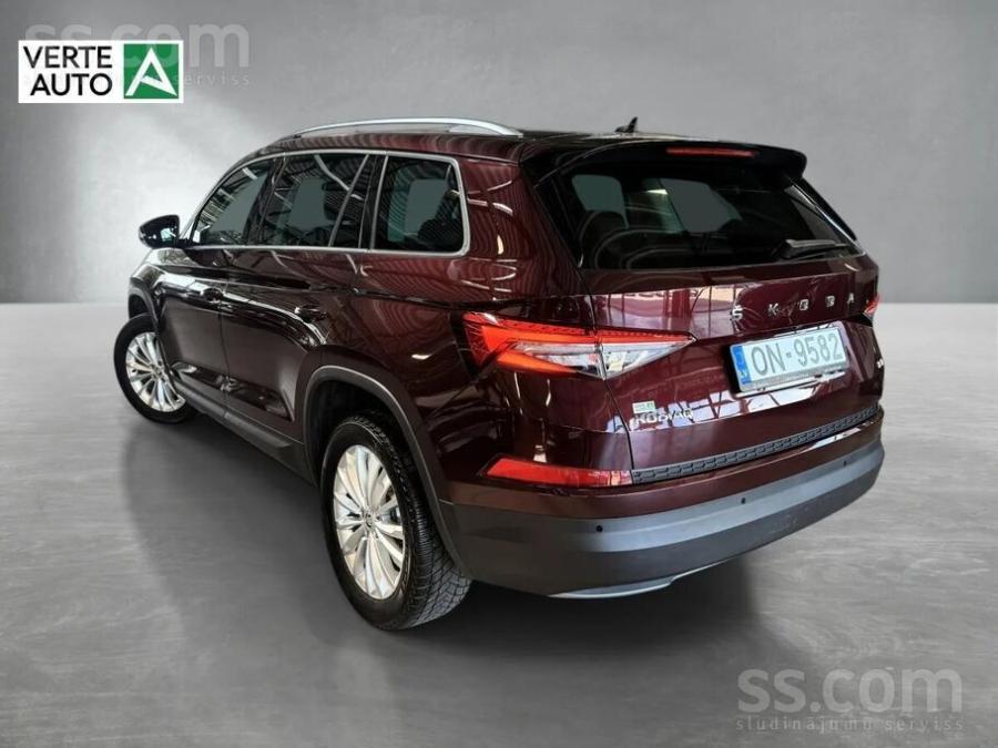 Коричневый Шкода Kodiaq 2023 в Рига, объемом двигателя 2.00 л и пробегом 100 тыс. км за 32490 €, фото 7 на AUTOMOTO.COM.LV