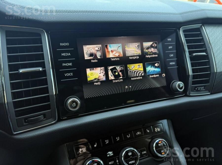 Коричневый Шкода Kodiaq 2023 в Рига, объемом двигателя 2.00 л и пробегом 100 тыс. км за 32490 €, фото 20 на AUTOMOTO.COM.LV