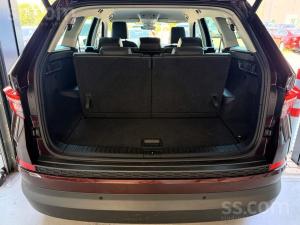 Коричневый Шкода Kodiaq 2023 в Рига, объемом двигателя 2.00 л и пробегом 100 тыс. км за 32490 €, фото 30 на AUTOMOTO.COM.LV