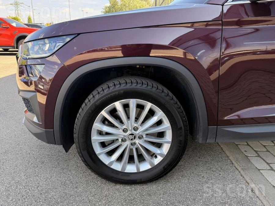 Коричневый Шкода Kodiaq 2023 в Рига, объемом двигателя 2.00 л и пробегом 100 тыс. км за 32490 €, фото 31 на AUTOMOTO.COM.LV