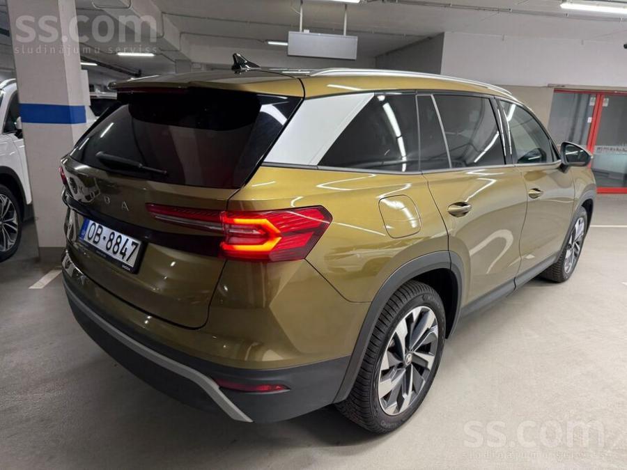 Brūns Skoda Kodiaq 2024 Valmiera, ar dzinēja tilpumu 1.50 L un nobraukumu 21 tūkst. km par 37900 €, foto 6 vietnē AUTOMOTO.COM.LV