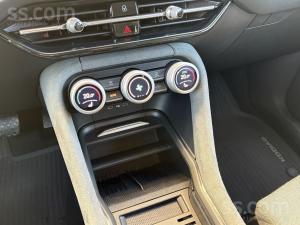 Brown Skoda Kodiaq 2024 in Riga, with an engine capacity of 2.00 L and mileage of 26 thousand km for 37600 €, photo 20 on AUTOMOTO.COM.LV