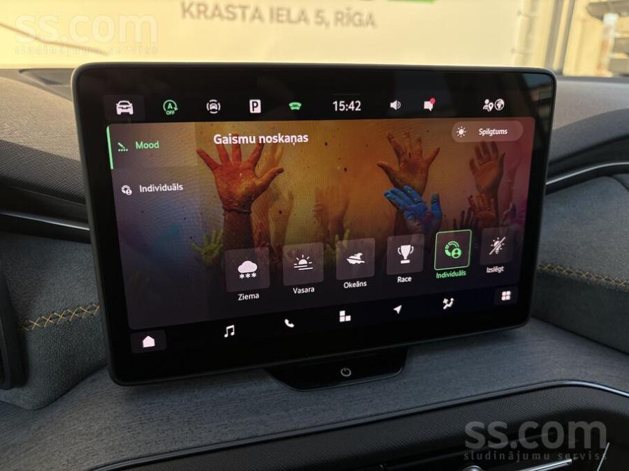 Brown Skoda Kodiaq 2024 in Riga, with an engine capacity of 2.00 L and mileage of 26 thousand km for 37600 €, photo 32 on AUTOMOTO.COM.LV