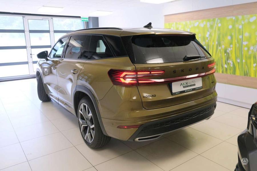 Коричневый Шкода Kodiaq 2024 в Вильнюс, объемом двигателя 1.97 л и пробегом 56 тыс. км за 42300 €, фото 4 на AUTOMOTO.COM.LV