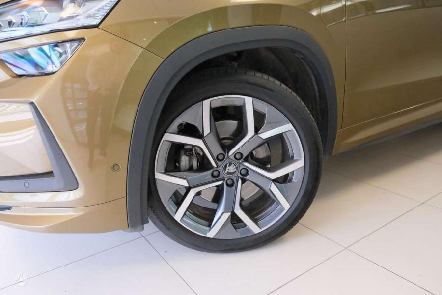 Коричневый Шкода Kodiaq 2024 в Вильнюс, объемом двигателя 1.97 л и пробегом 56 тыс. км за 42300 €, фото 49 на AUTOMOTO.COM.LV
