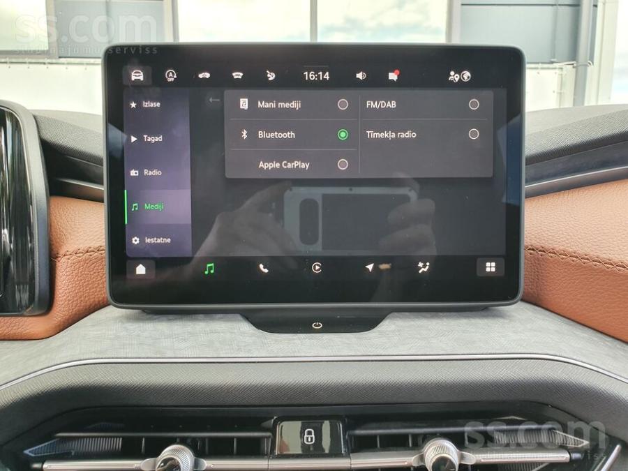 Brūns Skoda Kodiaq 2024 Rīga, ar dzinēja tilpumu 1.50 L un nobraukumu 56 tūkst. km par 33500 €, foto 19 vietnē AUTOMOTO.COM.LV